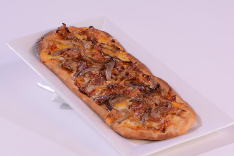 Cowboy Pulled Pork Flatbread | Rich's Canada
